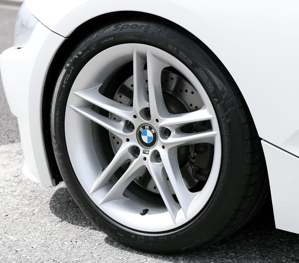 MTで知るBMWの神髄、走行5万kmの希少なMロードスターを発見！ BMW Z4M（E85）｜German Cars（ジャーマンカーズ）