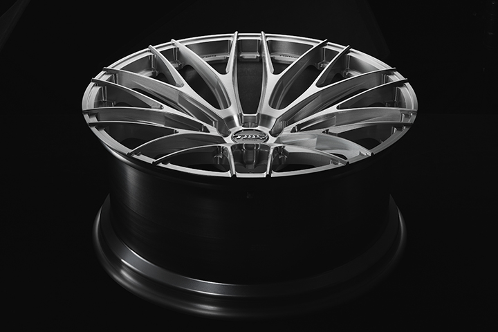 Mercedes-Benz G-Class Ultimate Wheels AMG G63専用フェイスと 細部のこだわりが生み出す造形美 ...