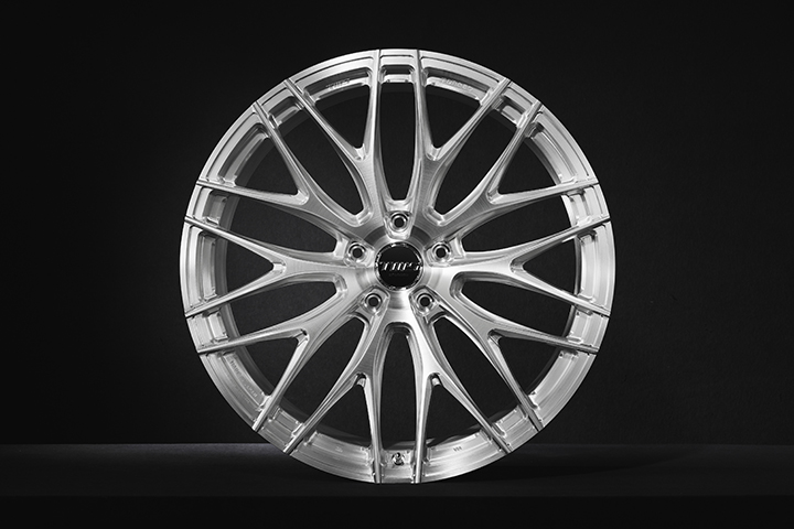 Mercedes-Benz G-Class Ultimate Wheels AMG G63専用フェイスと 細部のこだわりが生み出す造形美 ...