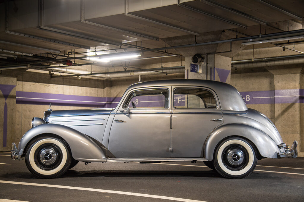 よみがえる黄金世代の鼓動「王者降臨」戦後メルセデスの復興を アピールした170Sが 令和の時代によみがえる【Mercedes-Benz ...