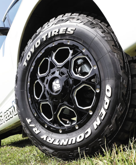 「MLJ」XTREME-J XJ06オフロードディッシュが足もとを力強く変える！｜LETS GO 4WD WEB