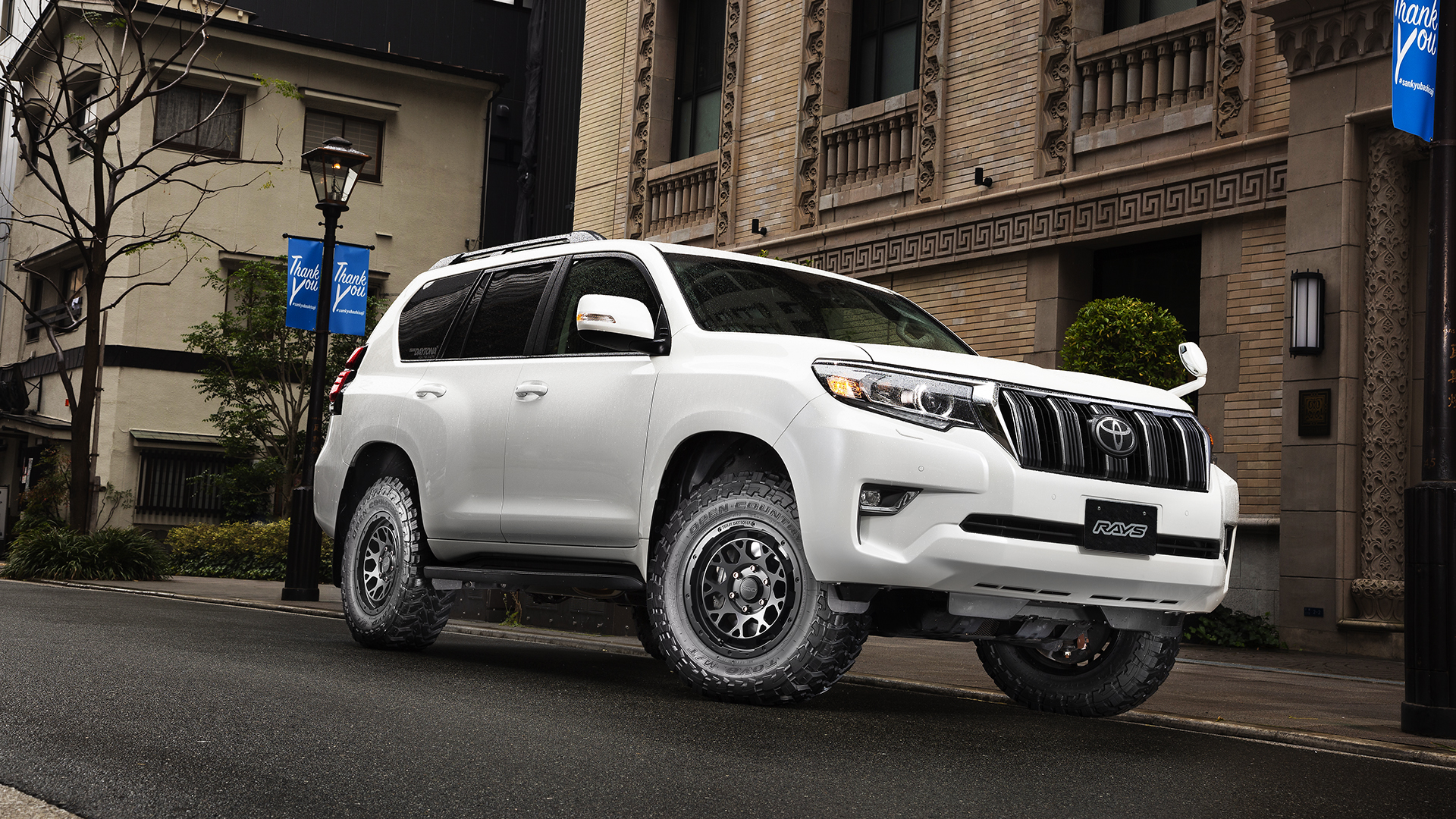 「RAYS」マットカラーが異彩を放つM9の造形を際立たせる「TEAM DAYTONA M9 BLACK EDITION」｜LETS GO 4WD WEB