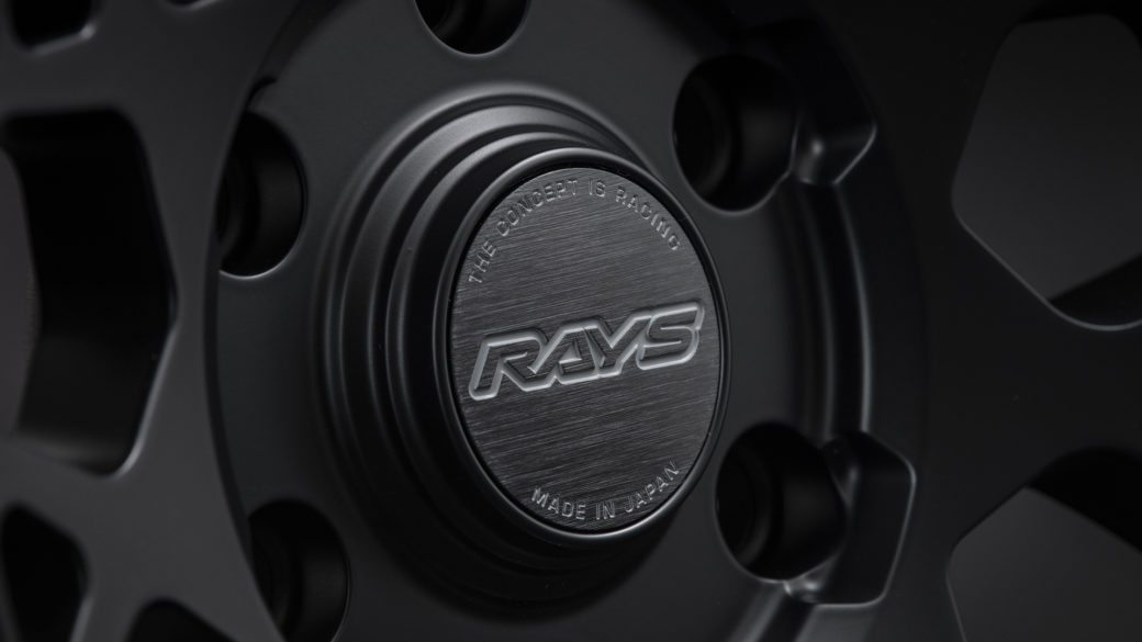 「RAYS」マットカラーが異彩を放つM9の造形を際立たせる「TEAM DAYTONA M9 BLACK EDITION」｜LETS GO 4WD WEB