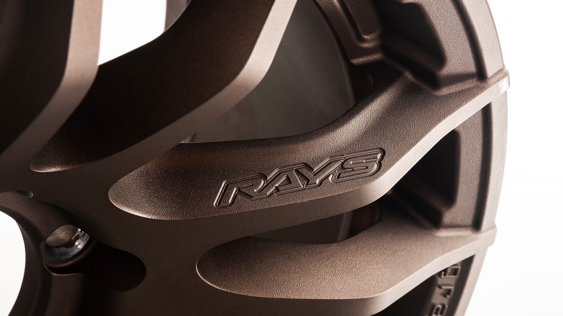 【RAYS】4WDに特化したL.P.S仕様により名品57XRを最新・進化させる「gram LIGHTS 57XR-X」｜LETS GO 4WD WEB