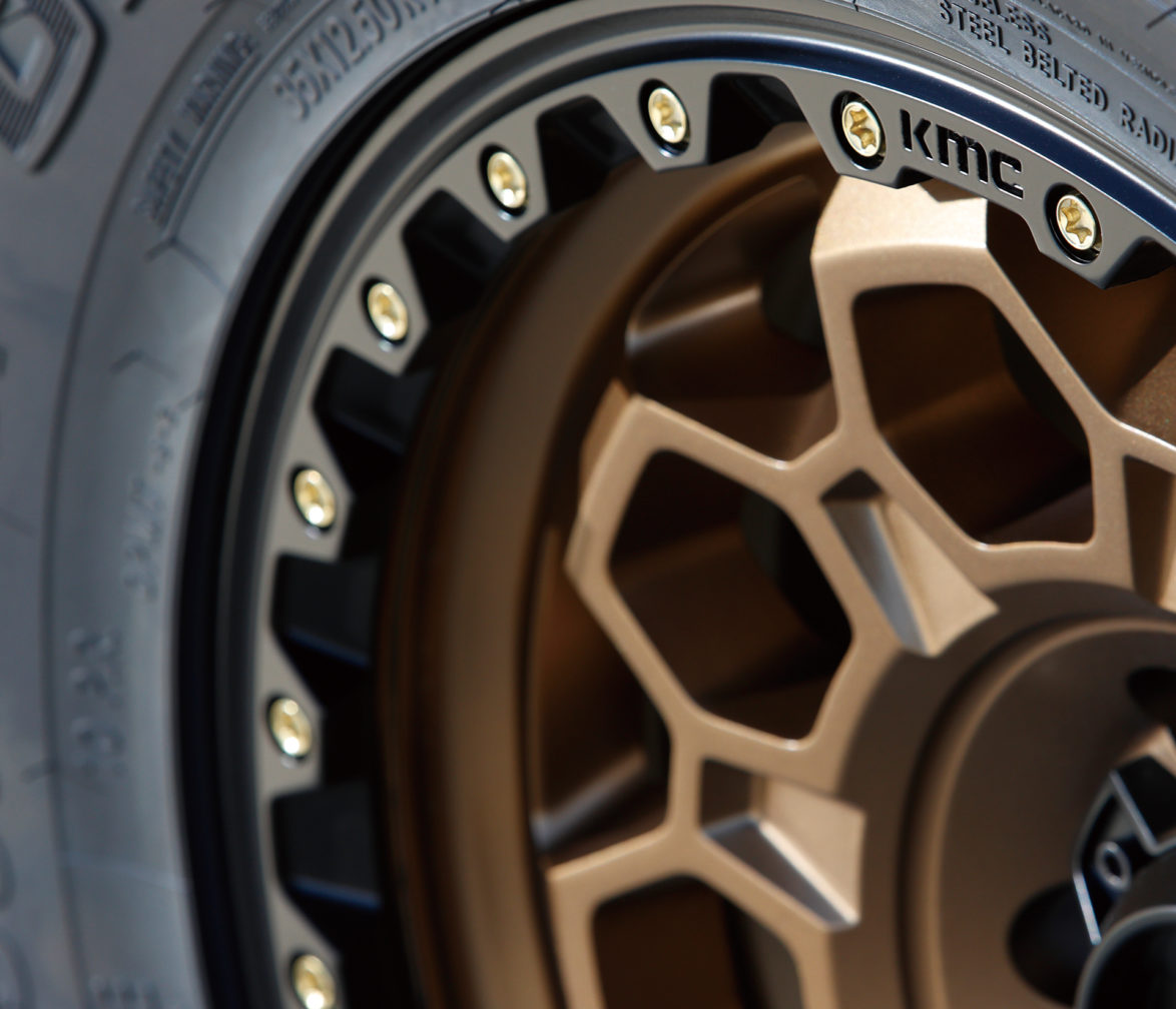 【KMC】圧倒的なブランド力でUSを代表する存在「KM545 TREK」｜LETS GO 4WD WEB