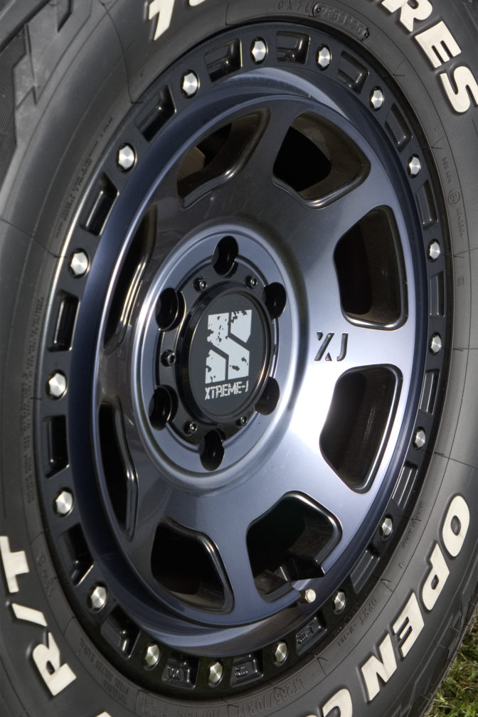 【MLJ】日本流の緻密な造り込みで表現された“極限”や“過激”を感じられるUSテイスト「XTREME-J XJ07」｜LETS GO 4WD WEB