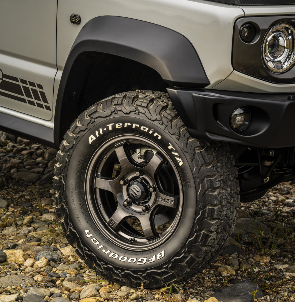 【RAYS】スポーツ仕様のパフォーマンスを極める6本フォルムと新カラー「gram LIGHTS 57DR-X」｜LETS GO 4WD WEB