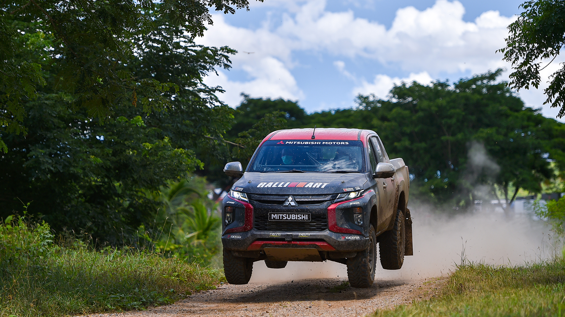 3年振りに開催されるアジアクロスカントリーラリー参戦を「ジオランダー」が全力でサポート！｜LETS GO 4WD WEB