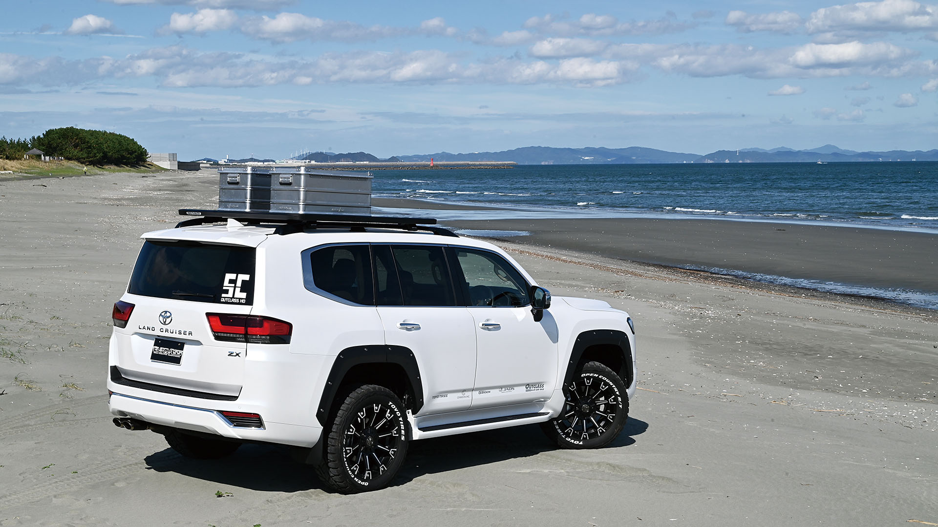 【CRIMSON】どんな表情にも溶け込むトレンドの概念に囚われない傑作「MG MONSTER」｜LETS GO 4WD WEB