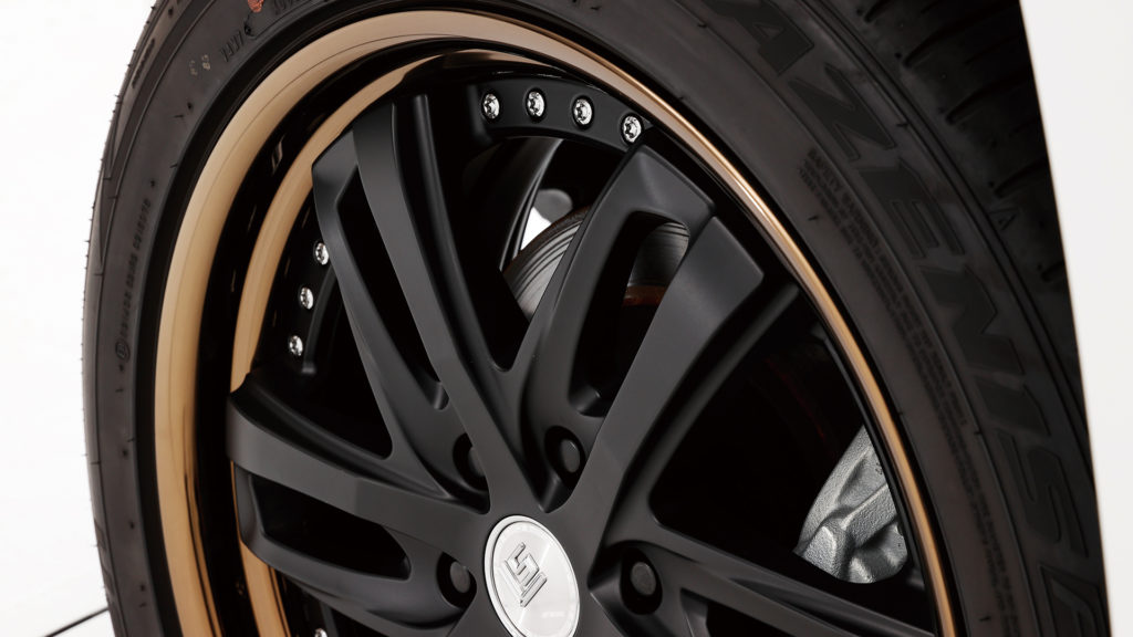 【WORK】美しく輝く中にも機能を宿すワークの矜持を見事に体現する「LS BRIGHTRING SUV」｜LETS GO 4WD WEB