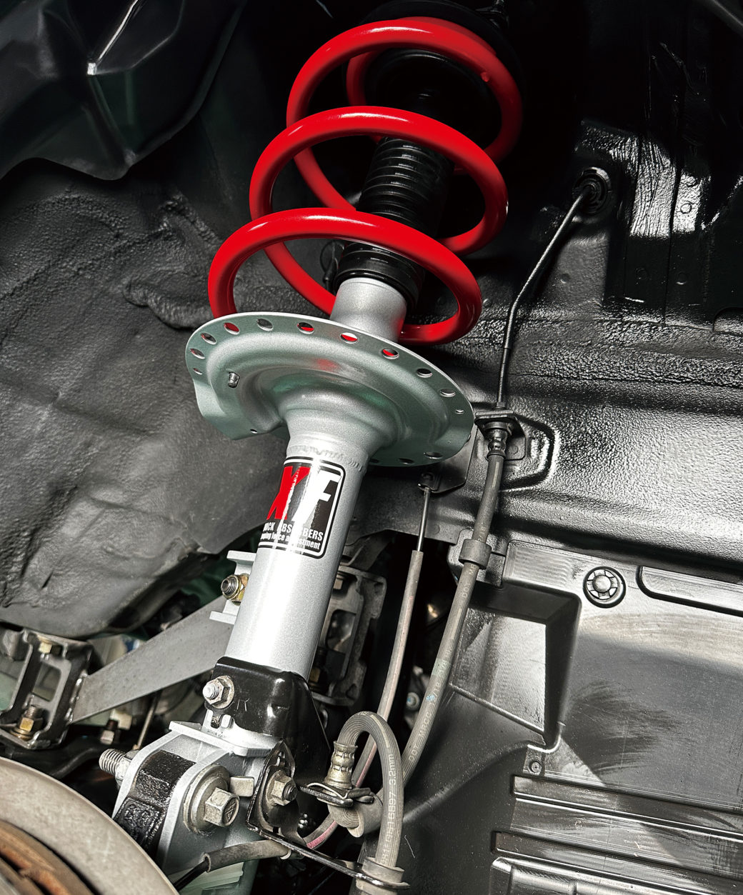 【X-Fang】ストリートに特化した〝走り重視〟のスタイリングは唯我独尊の個性！｜LETS GO 4WD WEB