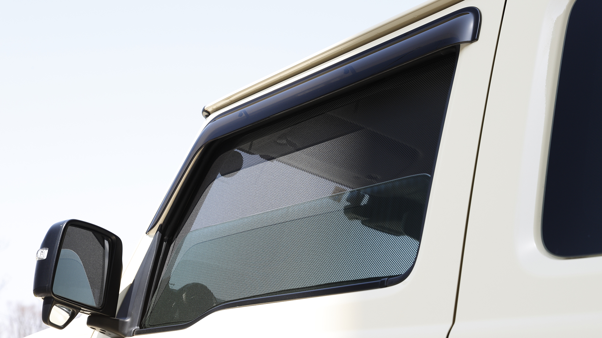 【ELFORD】スタイルだけでなく機能UPを図るELFORD流ジムニーパーツ、登場！｜LETS GO 4WD WEB