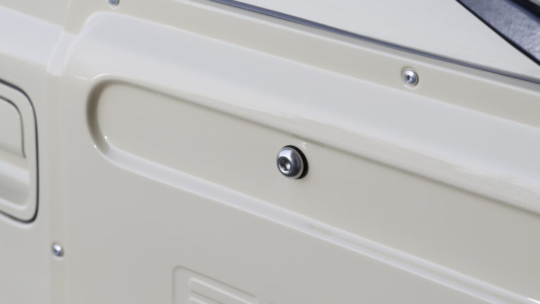 【ELFORD】スタイルだけでなく機能UPを図るELFORD流ジムニーパーツ、登場！｜LETS GO 4WD WEB