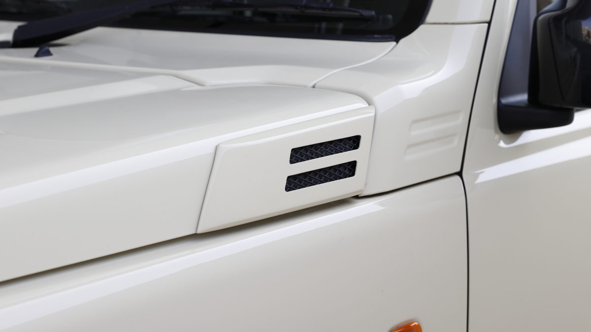 【ELFORD】スタイルだけでなく機能UPを図るELFORD流ジムニーパーツ、登場！｜LETS GO 4WD WEB