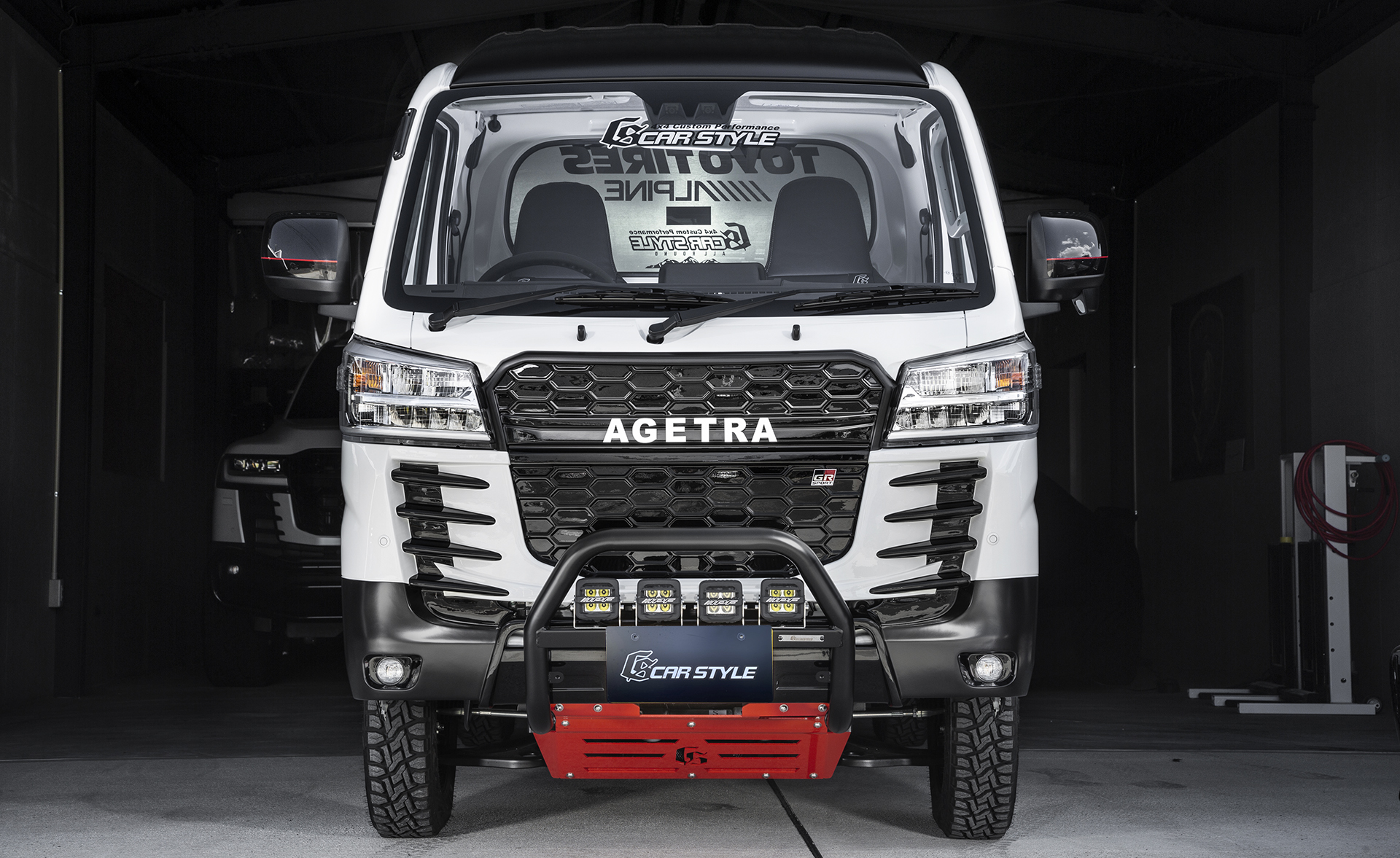 【CARSTYLE】ジェントルな容姿確かな走破性！計算し尽くされたデザイン力を纏うクルーザー｜LETS GO 4WD WEB