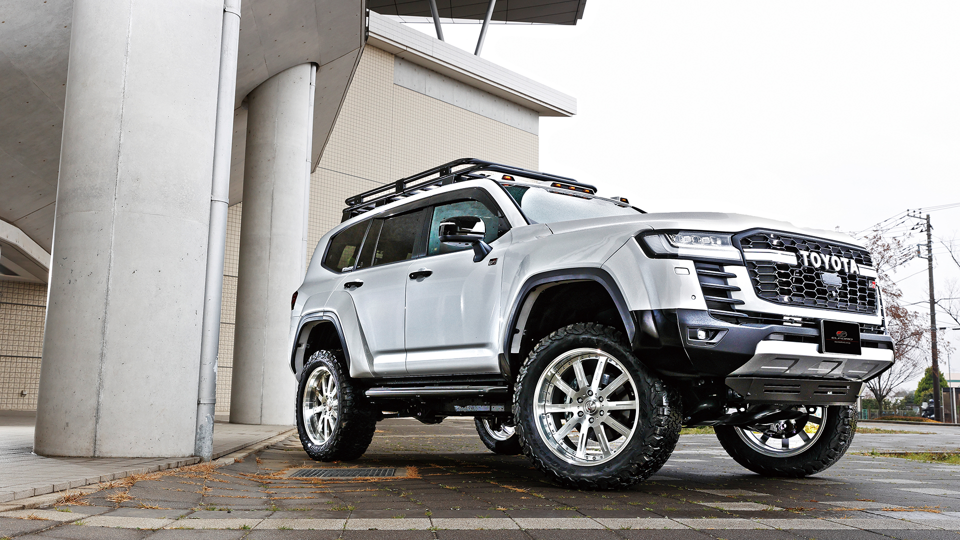 【ELFORD】LCカスタムの名手による渾身の300用ホイール｜LETS GO 4WD WEB