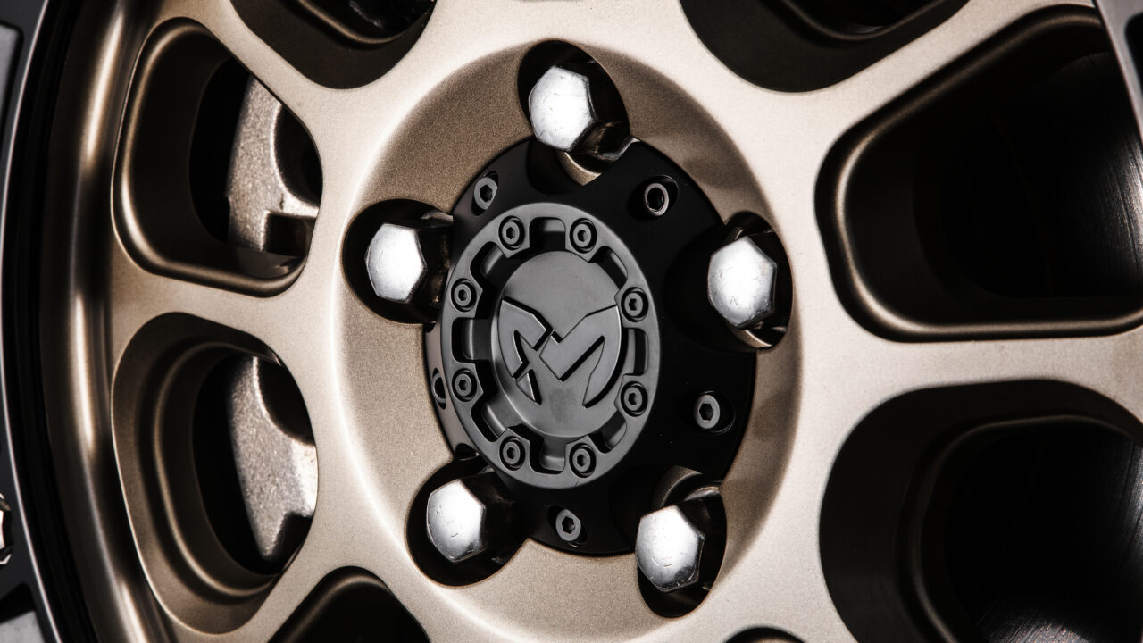 【MKW】ワイルドなデザインと圧倒的なタフネス！根底にあるアメリカンスピリッツ「M204」｜LETS GO 4WD WEB