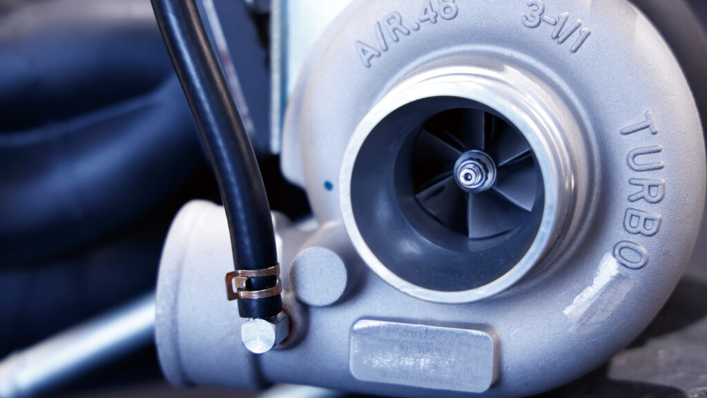 【AVO TURBOWORLD】プラス50PSの余裕をもつシエラ専用ターボキットが爆誕！｜LETS GO 4WD WEB