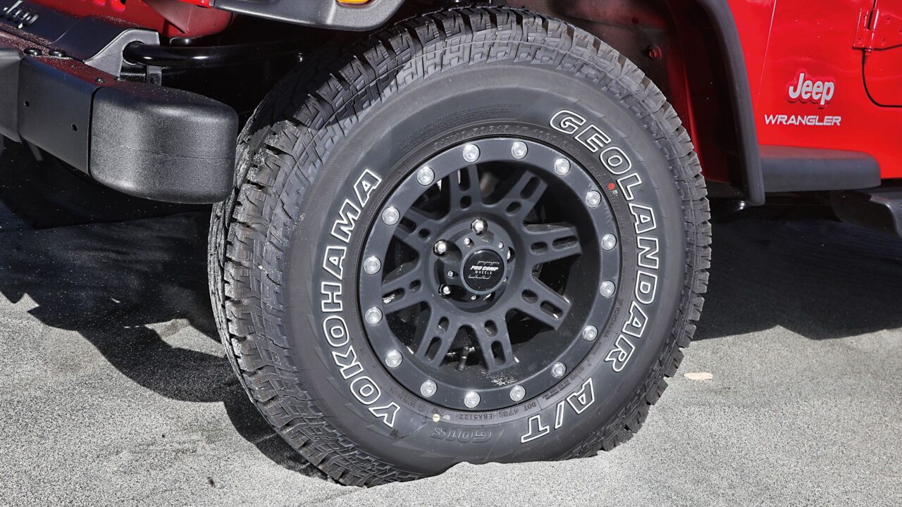 【TRAMP CAR SQUARE】基礎整備とカラーチェンジが放つNEWスタイル「ラングラーヘリテージ」コンセプトを導入！｜LETS GO ...