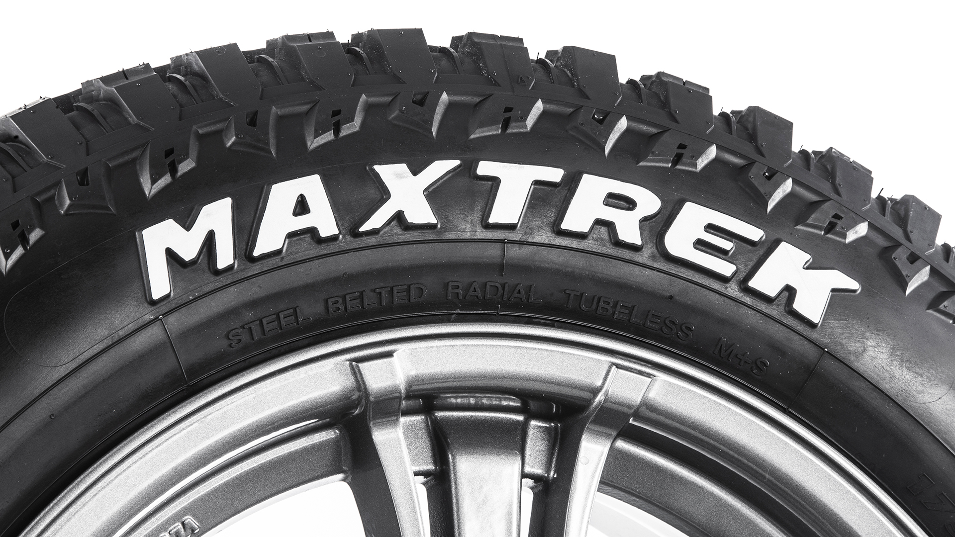 【AUTOWAY】コスパに優れたタイヤ！オフロードも、ドライも、ウェットも、これ1本「MAXTREK EXTREME R/T」｜LETS GO ...