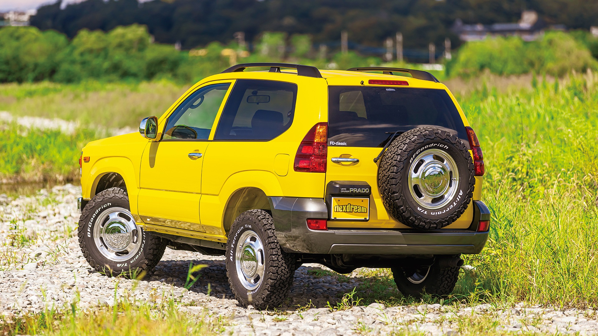 【flexdream】120プラドをランクル60の丸目フェイスとしたFD-classic126に注目！｜LETS GO 4WD WEB