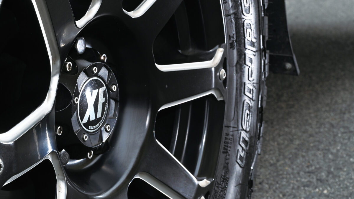 【X‐Fang】デリカに欠かせないエレガントさと力強さを+する「XF‐08」｜LETS GO 4WD WEB