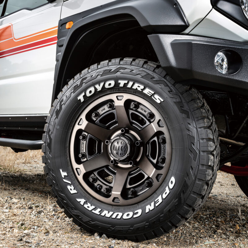 【CRIMSON】強靭でアグレッシブなフォルムとそこから想像できない軽さを誇る！「MG ARMOR FF」｜LETS GO 4WD WEB