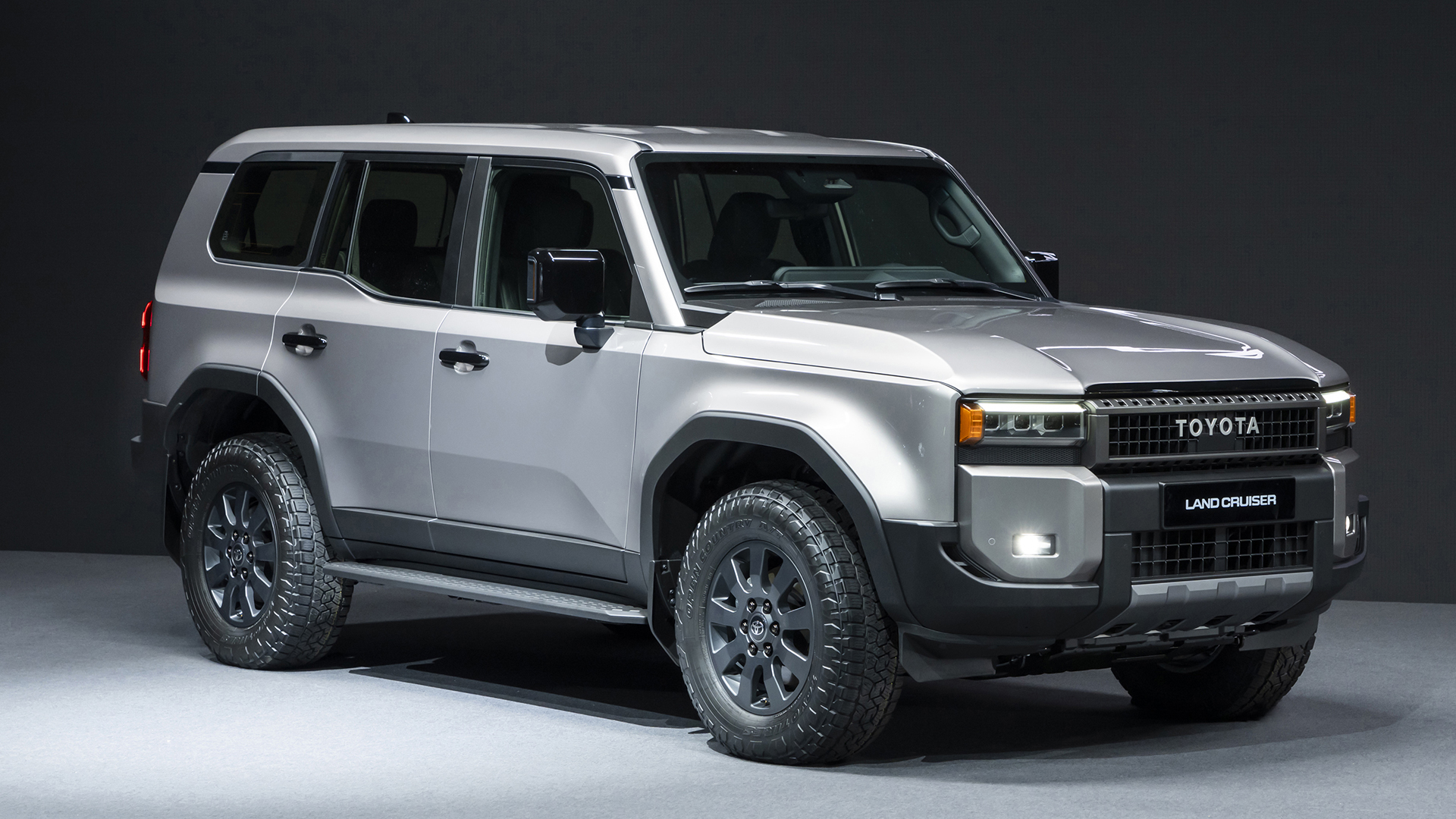 【TOYO TIRES】ランクル250モデリスタ仕様のタイヤに選ばれたオープンカントリー！話題の250がホワイトレターのA/T Ⅲを装着する ...