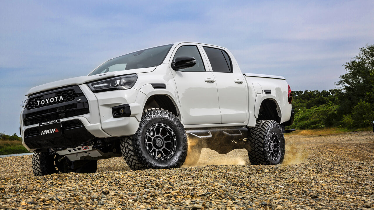 【MKW】耐久性と力強さ、圧倒的な存在感を本物！〝USホイール〟だからこそトラックにベスト「M204」｜LETS GO 4WD WEB