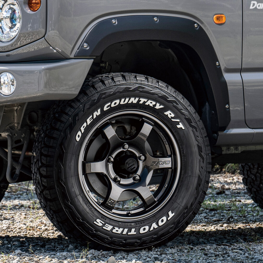 【RAYS】高性能スポーツホイール57DRをオフロード車両に最適化「gramLIGHTS 57DR-X」｜LETS GO 4WD WEB