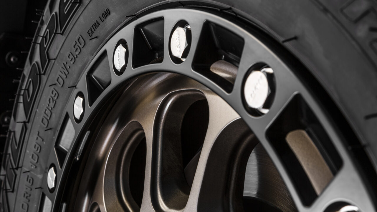 【MKW】メカニカルな造形が生み出す圧倒的な存在感「M204 for JP Spec」｜LETS GO 4WD WEB