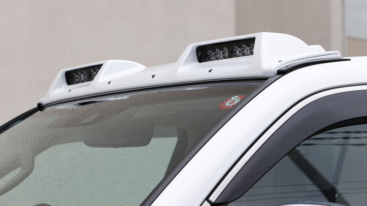 【ELFORD】純正エアロにさらにプラスオン！個性と上質さも追求したスタイル｜LETS GO 4WD WEB