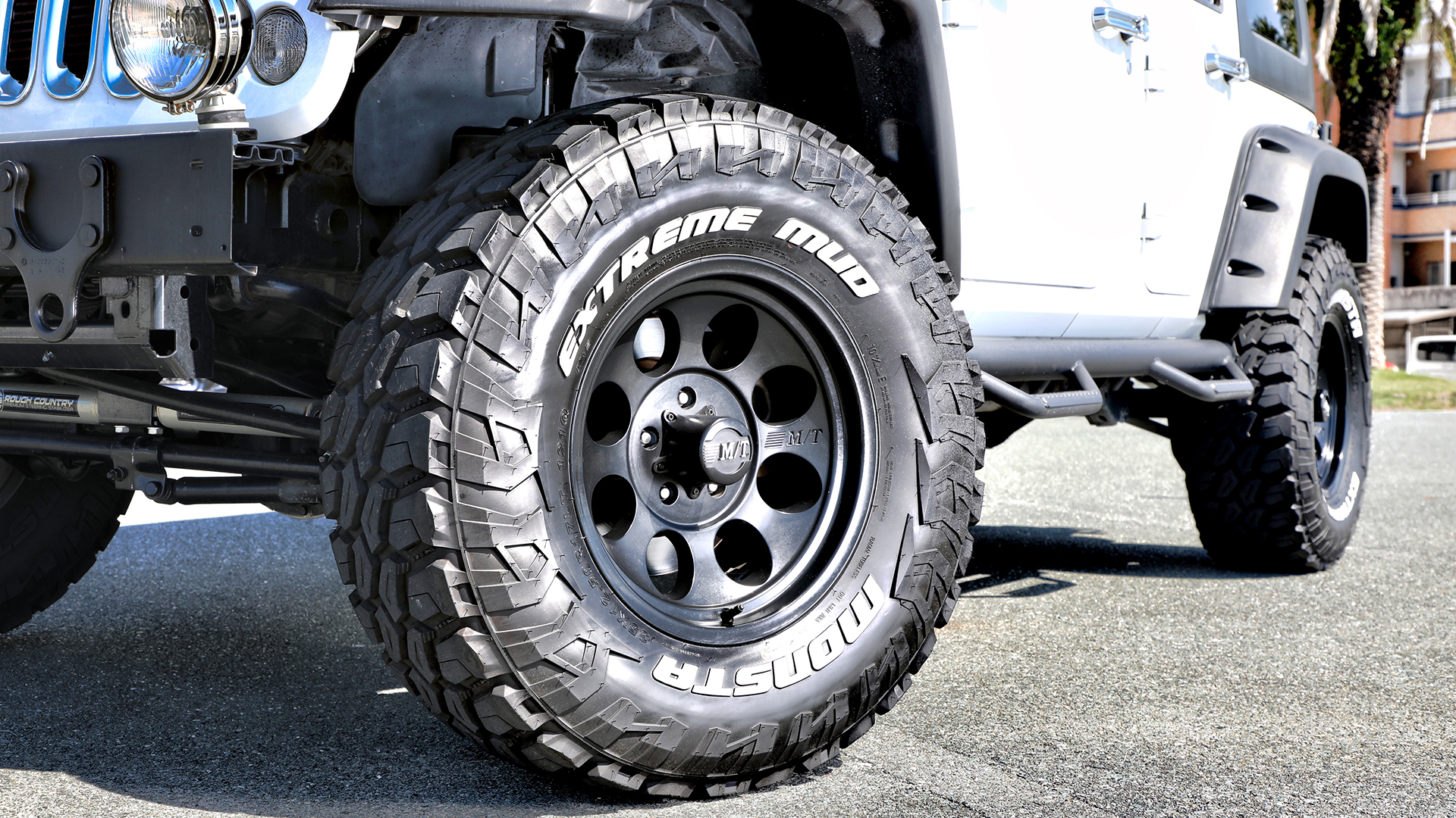 【TRAMP CAR SQUARE】極上仕上げ&カスタムを実施したJK&TJ！妥協なき仕上げが最新に負けない魅力を提供｜LETS GO 4WD WEB