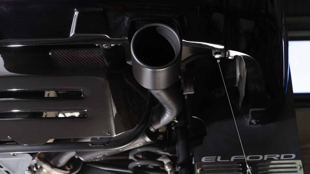 【ELFORD】エアロやホイールだけじゃない！エルフォードはマフラーも大本命！！｜LETS GO 4WD WEB