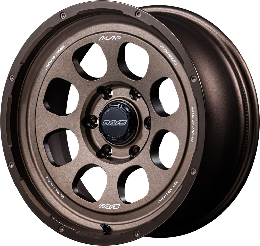 【RAYS】鍛造初のビードリングデザインでオフロードホイール感を強めた新作が登場！「A-LAP-08X」｜LETS GO 4WD WEB
