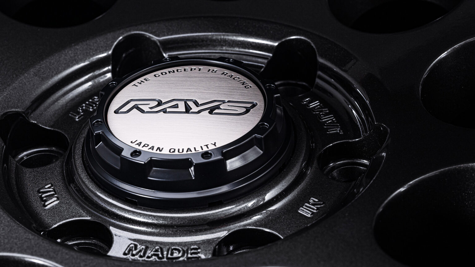 【RAYS】深みのある専用カラーが精悍な印象を高めてくれる「TEAM DAYTONA D9 SPEC-M」｜LETS GO 4WD WEB