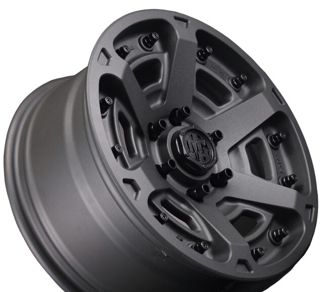 【CRIMSON】スパルタンなARMOR FFにアーマーボルトのビッグインパクト「MG ARMOR FF」｜LETS GO 4WD WEB