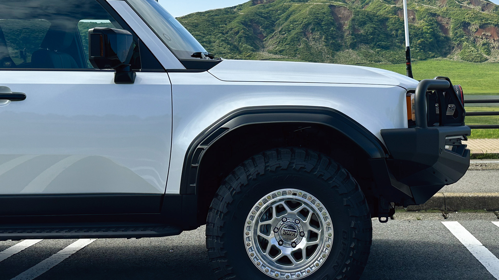 【flexdream】ARB×ランクルの可能性を追求！〝本格オーバーランダー〟の魅力｜LETS GO 4WD WEB